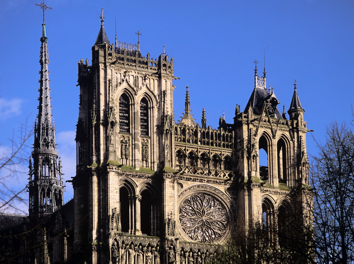 Découvrez Amiens, la cité médiévale des Hauts-de-France ! | OUIGO